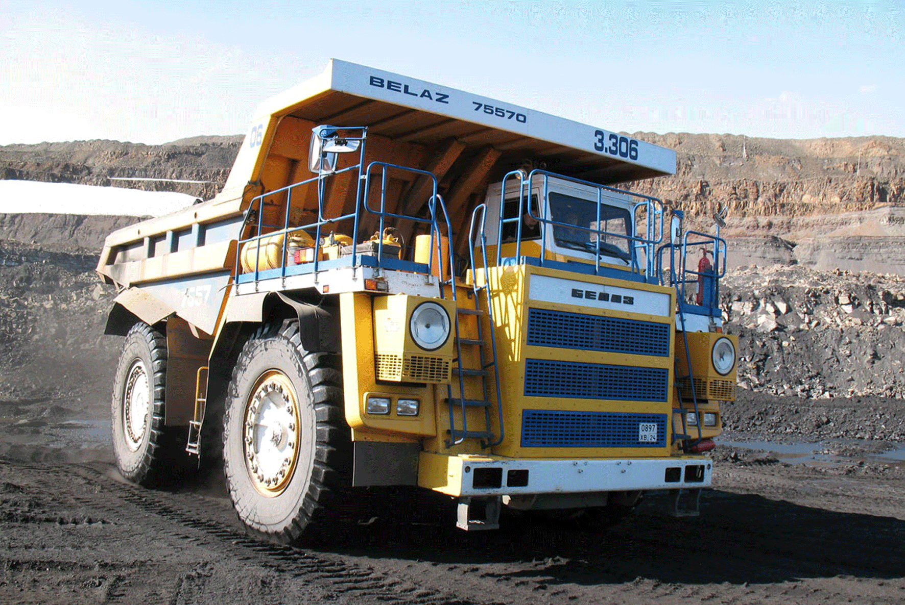 Belaz 75570 (2020 - 2025) Scheda tecnica | LECTURA Specs