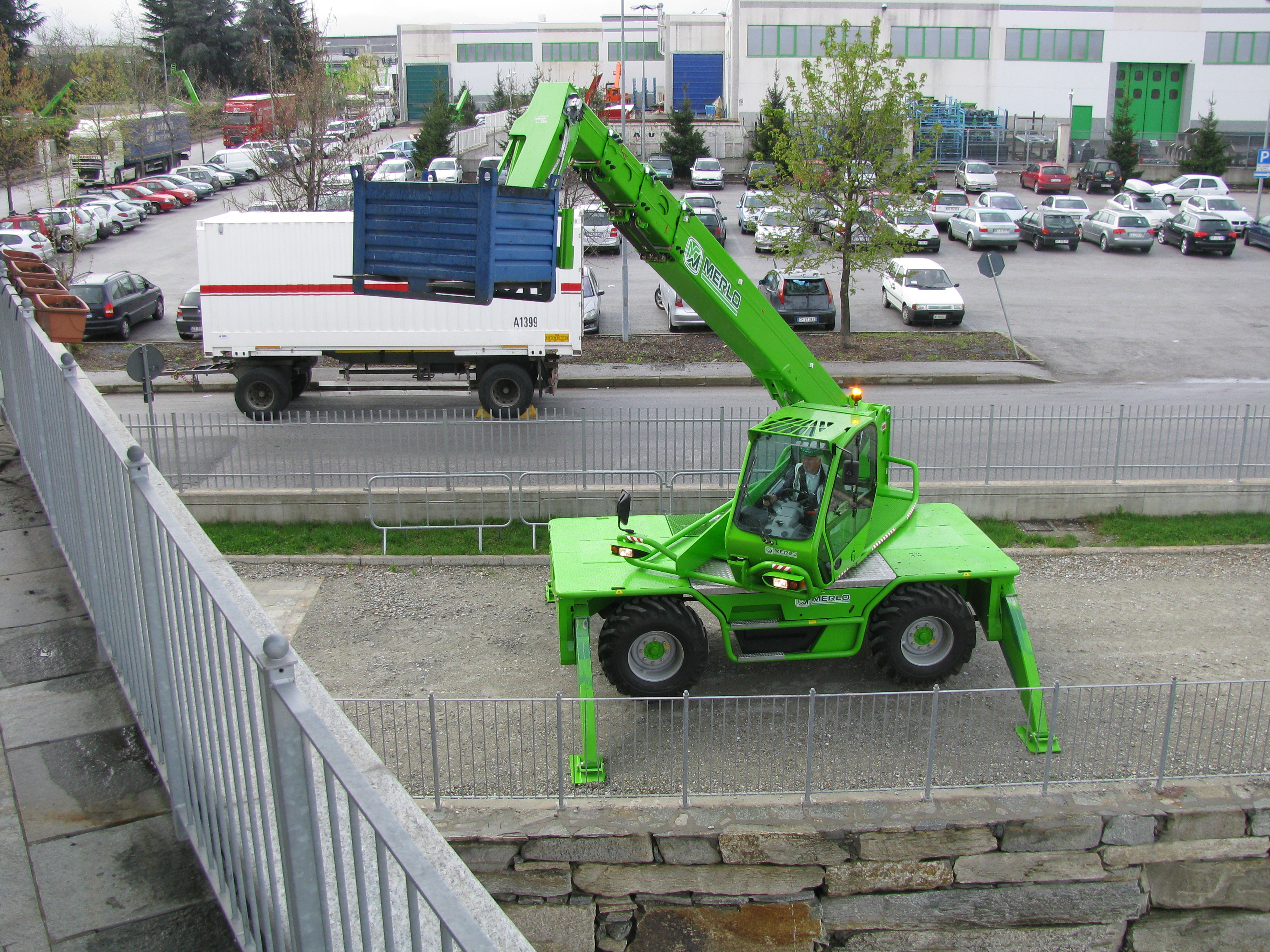 Sollevatori telescopici rotanti Merlo Roto 45.21 (2016 - 2017 ...