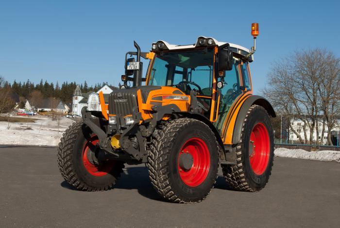 Fendt 211 F Vario 4WD Tractor Specs (2009 - 2017) | LECTURA Specs